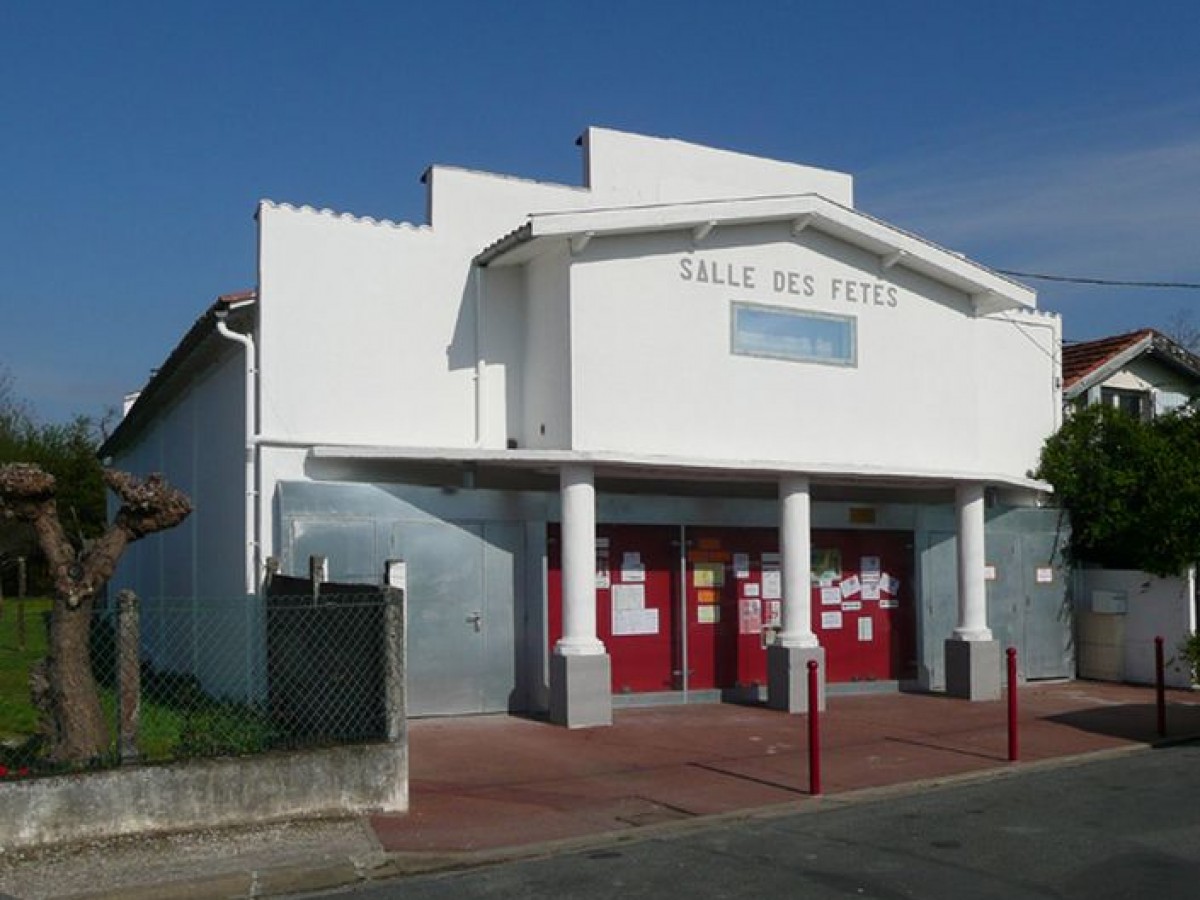 Equipements culturels-Salle des fêtes Pessac France - Pessac (33 ...